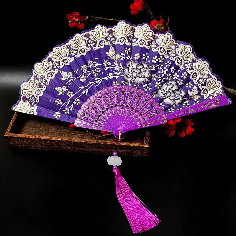 Складной веер с розовой бабочкой