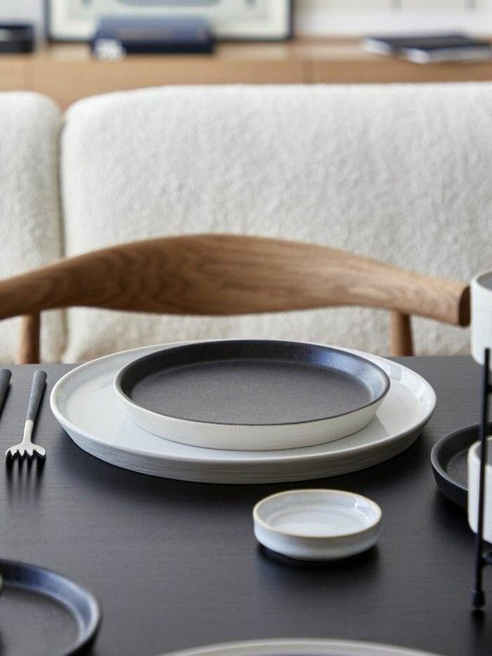 Тарелка круглая с бортами черная Costa Nova " Notos Latitude Black" 1 шт, 20см. Профессиональная керамика. Португалия