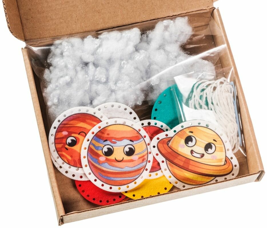 Набор для творчества и поделок Smile Decor "Шьем сами. Планеты" из фетра, комплект заготовок для рукоделия, изготовления, создания и шитья мягких игрушек