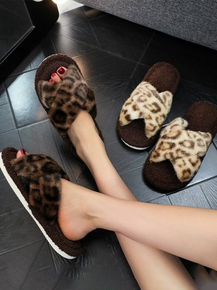 Slippers — фото 1