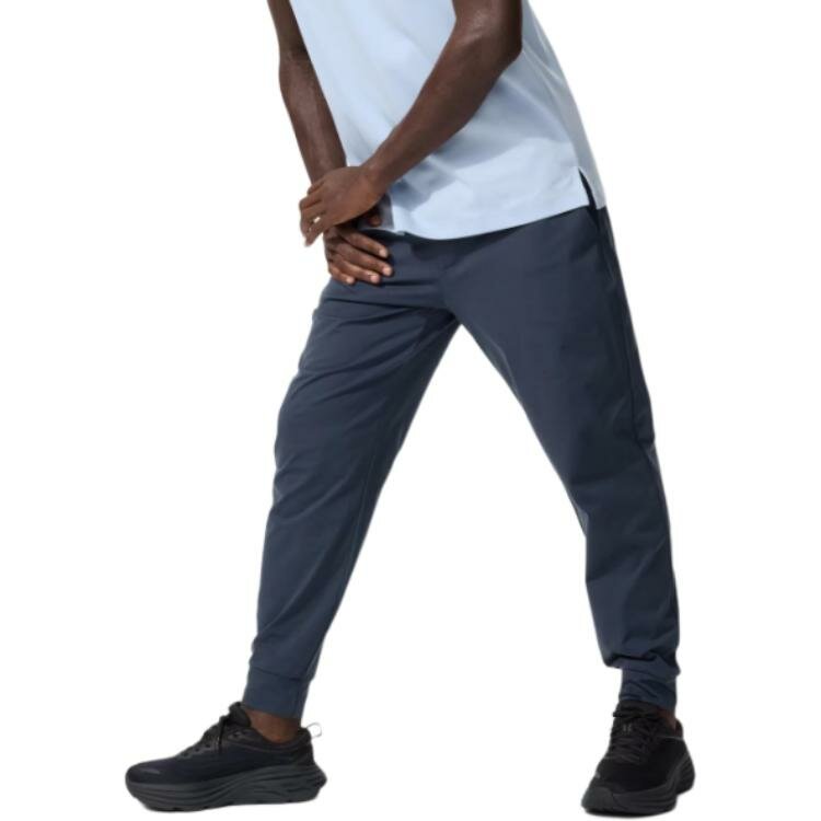 Брюки спортивные