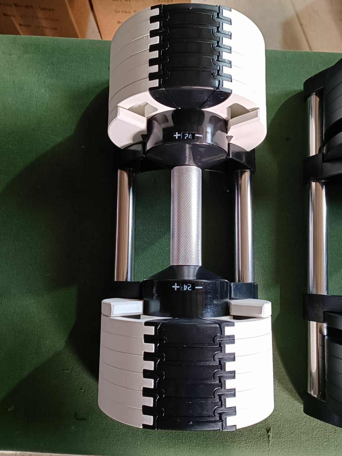 Гантель регулируемая 24кг (шаг 2кг, 4 кг)