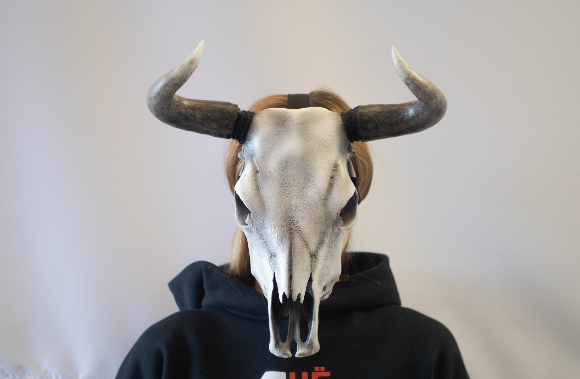 Реалистичная маска череп "Маска череп Быка с натуральными рогами"