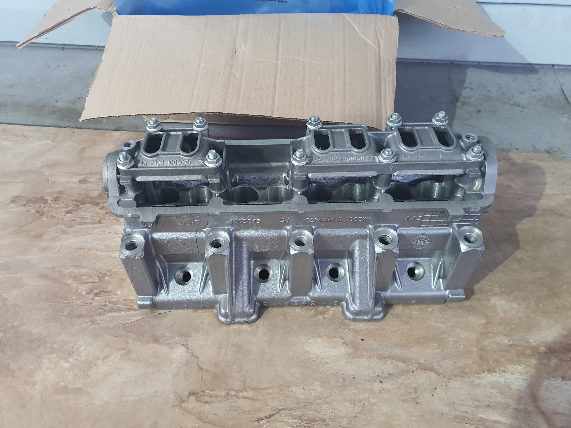 Гбц Головка Блока Голая Ваз Лада 21083 на 2109 2110 2115 2112 и тд. 8 Клапанные.