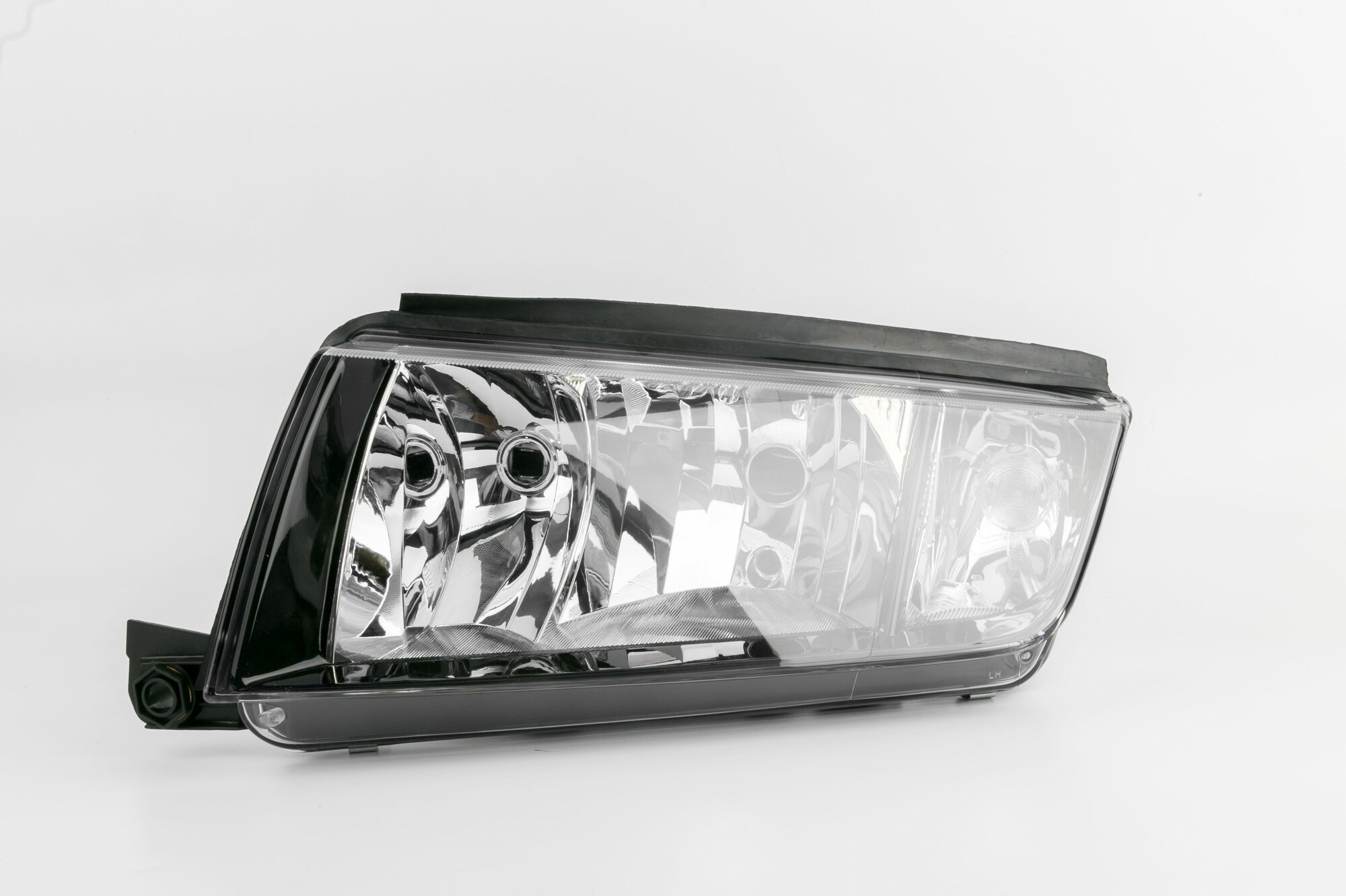 Фара левая для Шкода Фабиа 2000->, oem 6Y1941015C1 арт 6651105LLDEM2