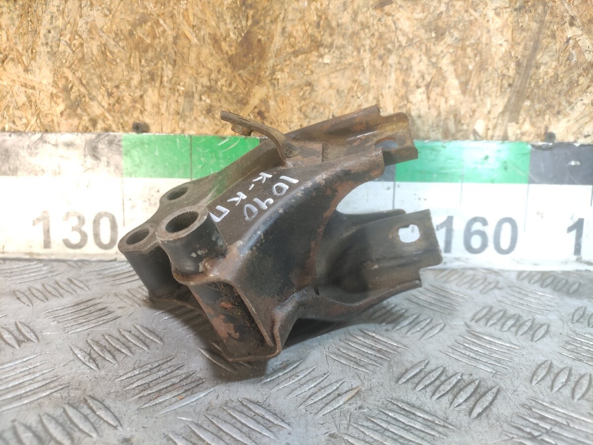 Кронштейн двигателя MAZDA 323 1994-1998 BC1D39020