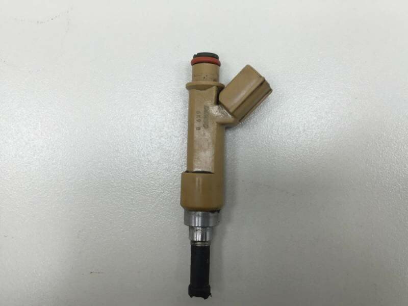 Форсунка инжекторная электрическая Toyota Corolla E150 2006-2013 кат.номер: 2320939145