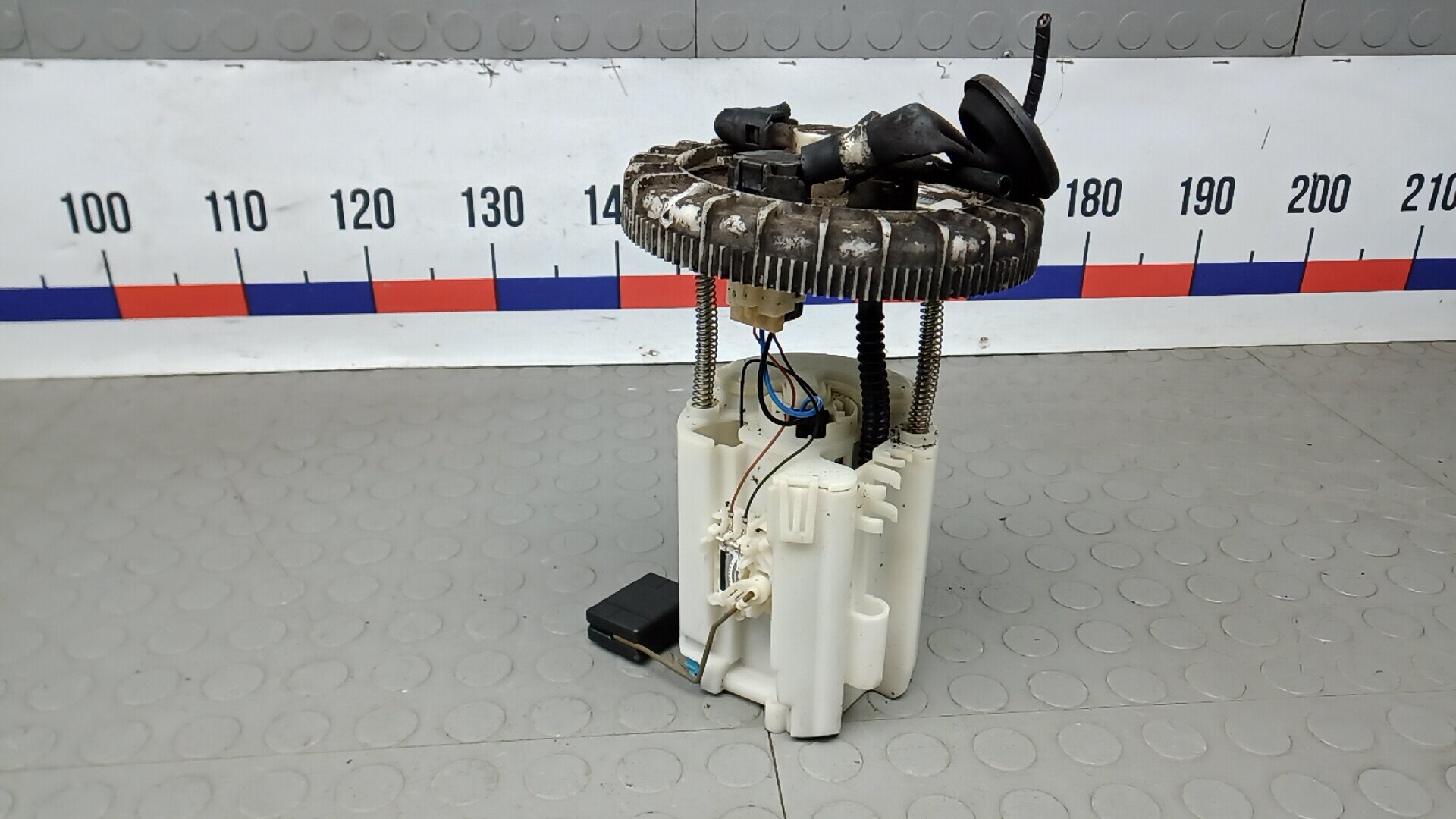 Насос топливный электрический TOYOTA PRIUS XW20