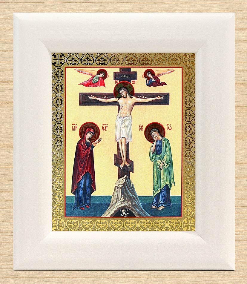 Распятие с предстоящими, икона в широкой белой деревянной рамке 14,5*16,5 см