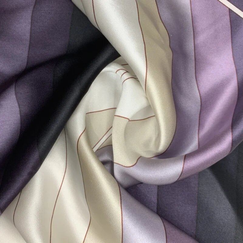 Шелковая ткань Charmeuse, фиолетовые полоски, 1 метр