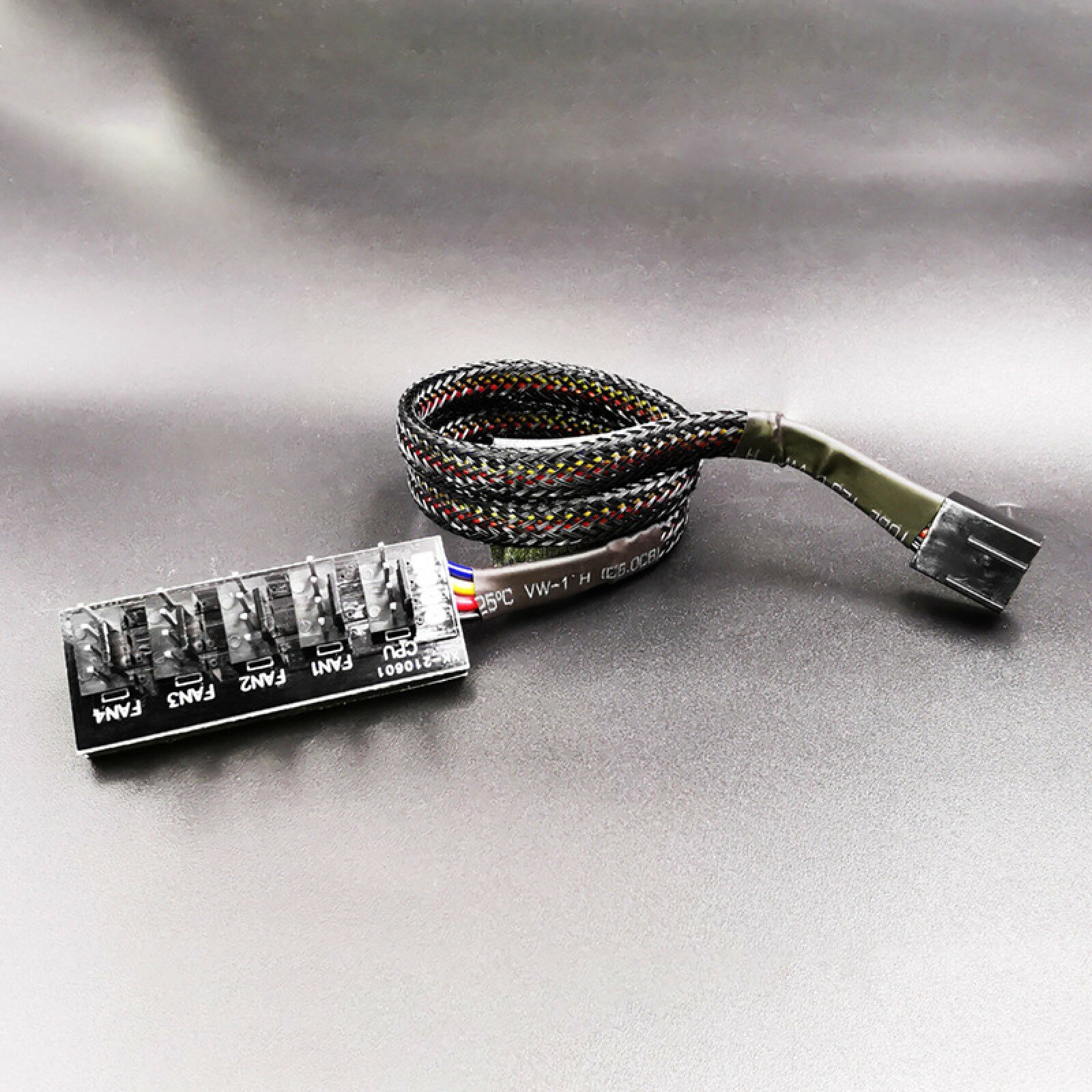 Разветвитель разъема вентилятора MyPads 4-pin на 5x 3-pin с поддержкой ШИМ контроля