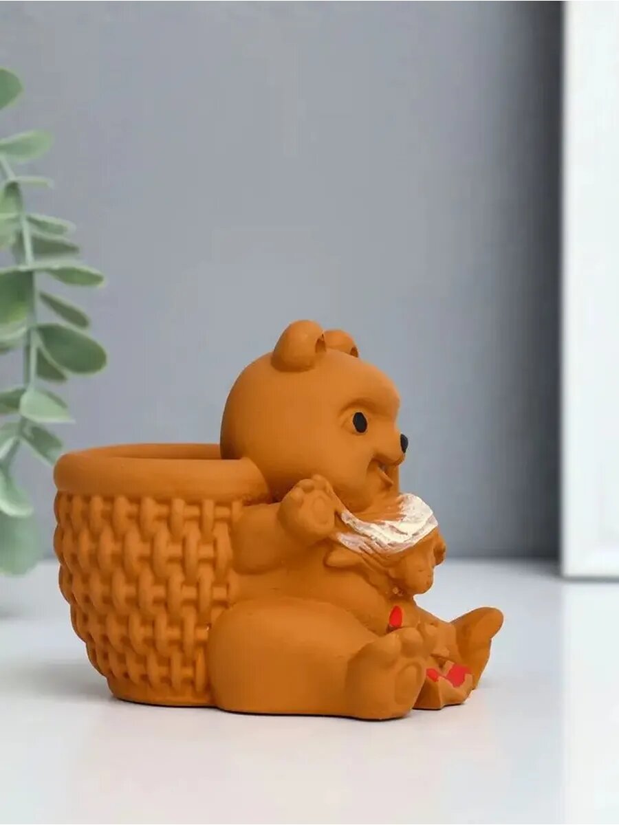 Медведь с корзинкой — оригинальная подставка для мелочей