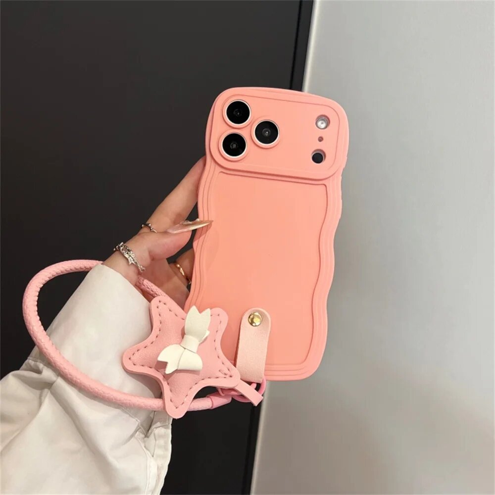 Розовый чехол для iPhone 17 Pro Max с ремешком