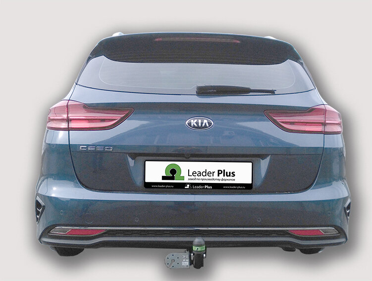 Фаркоп для Kia Ceed универсал (2018-) "Leader Plus" K125A — фото 1