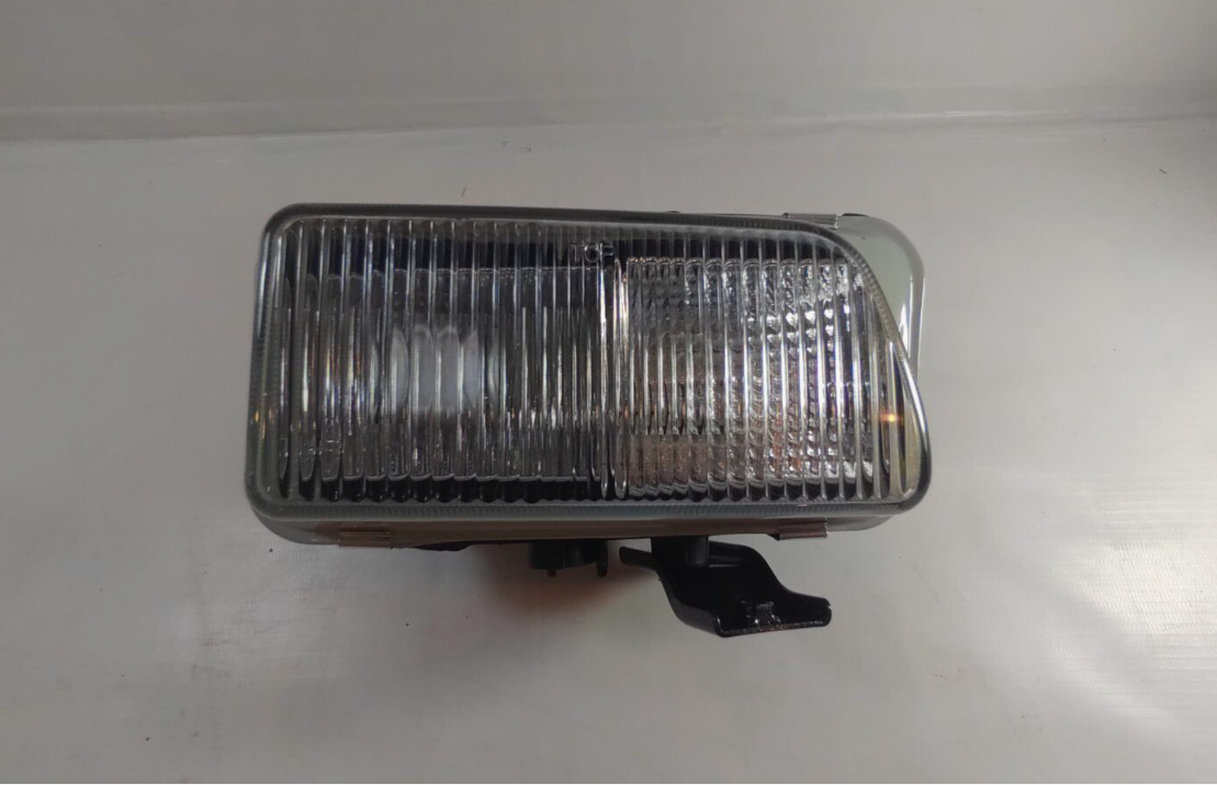 Фара противотуманная nlr85/npr75/fsr90/nqr90 (е-5) правая isuzu motors