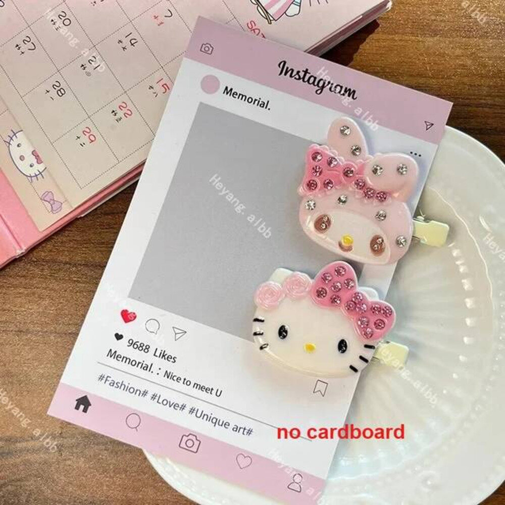 Гавайи Hello Kitty Франжипани Заколка для волос Аниме Черная кожа KT Милая заколка Яйцо Цветок Заколка с боковым зажимом Пляжные аксессуары для волос