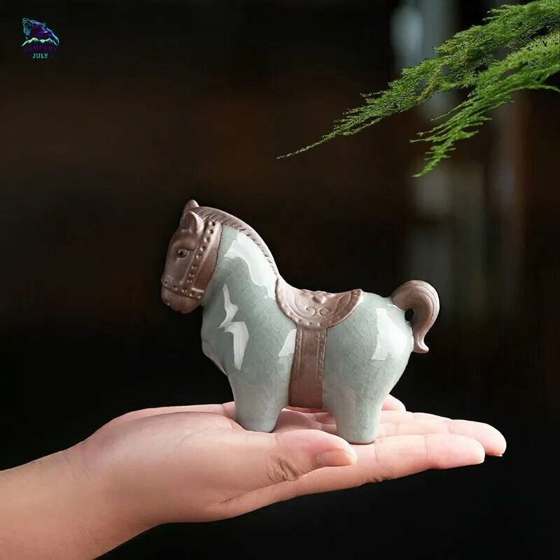 Статуэтка керамическая "Лошадка-качалка"/Статуя лошади