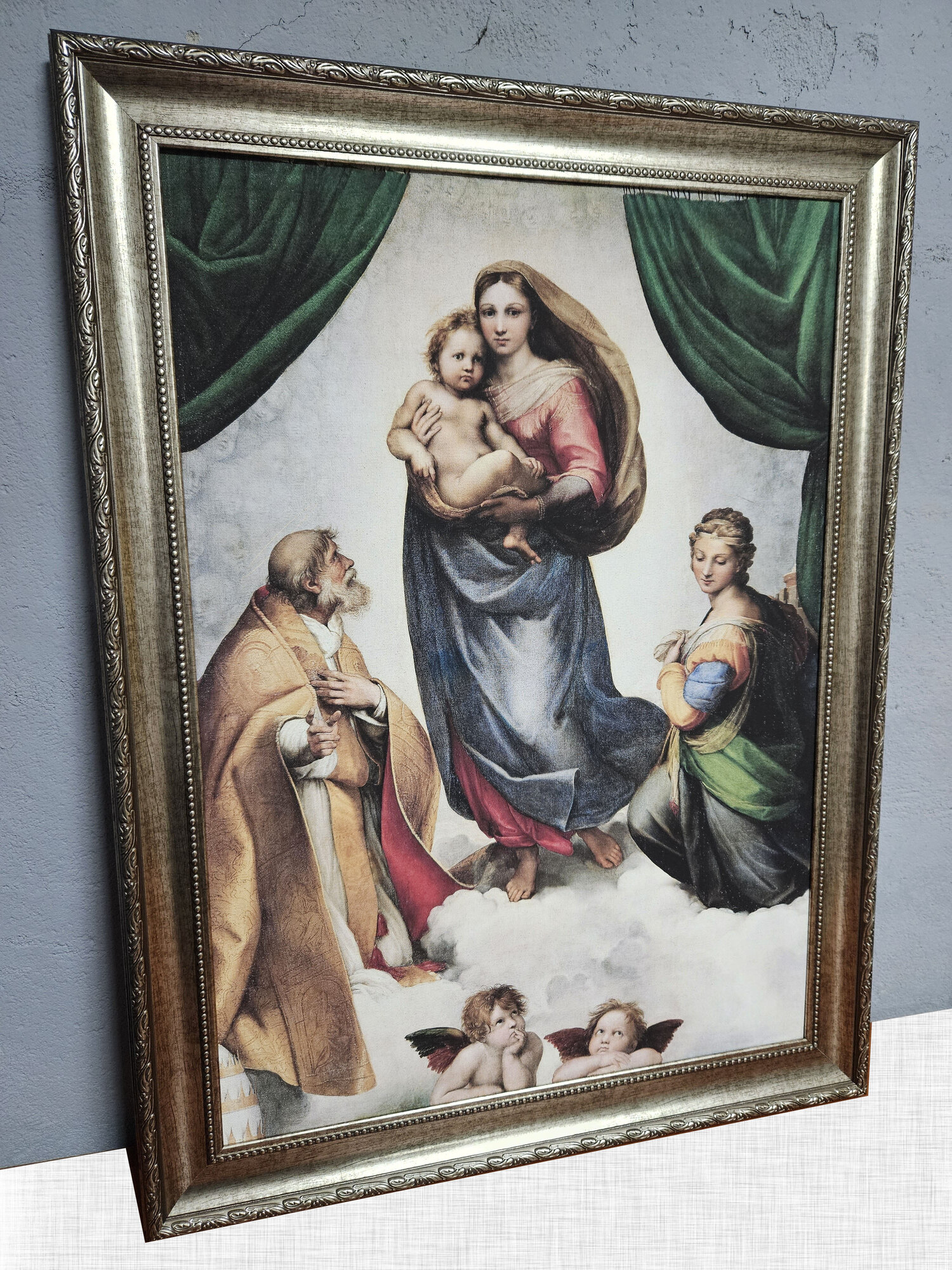 Картина в раме "Рафаэль Санти - Сикстинская Мадонна" репродукция, 81х61 см