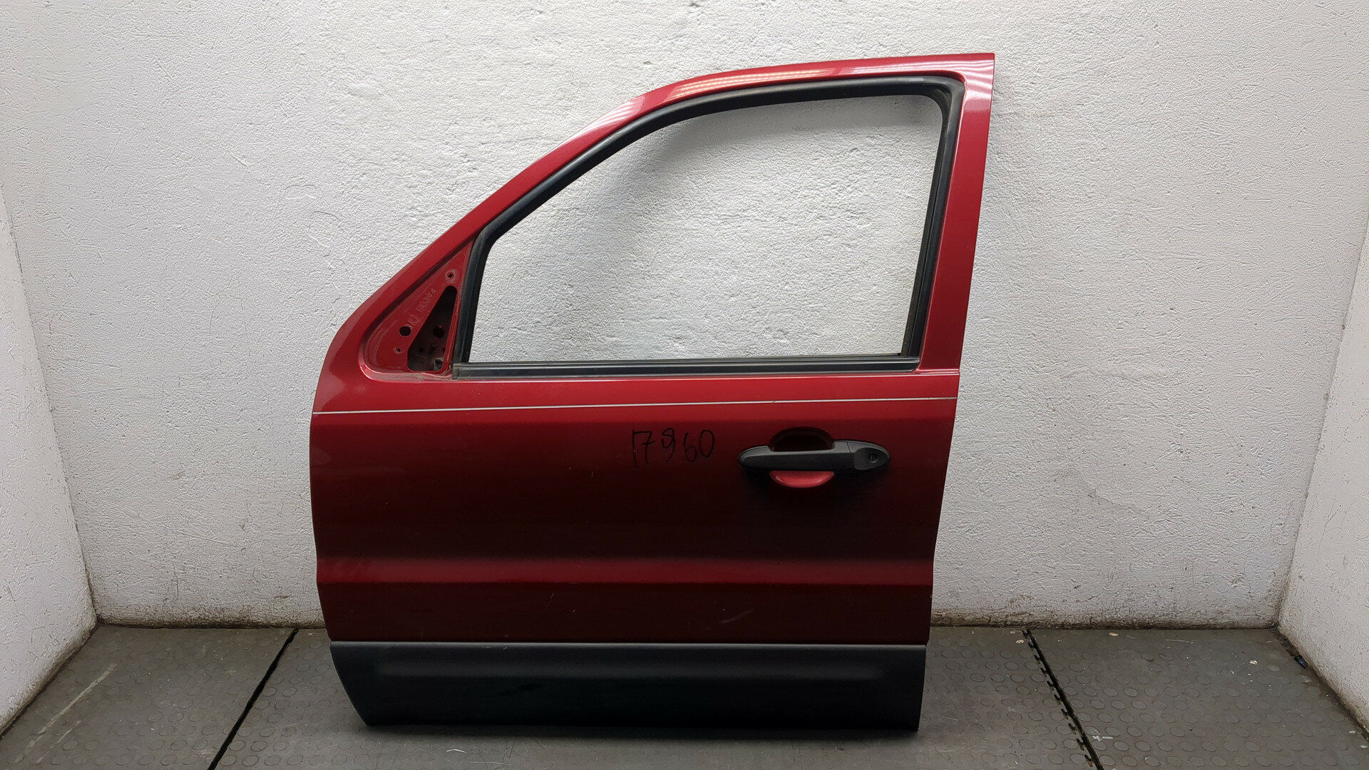 Дверь боковая (легковая) левая передняя Ford Escape Б/У