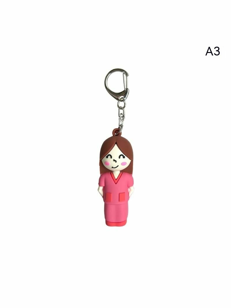 Кошачий коготь медсестры открывает ампулы для бутылок