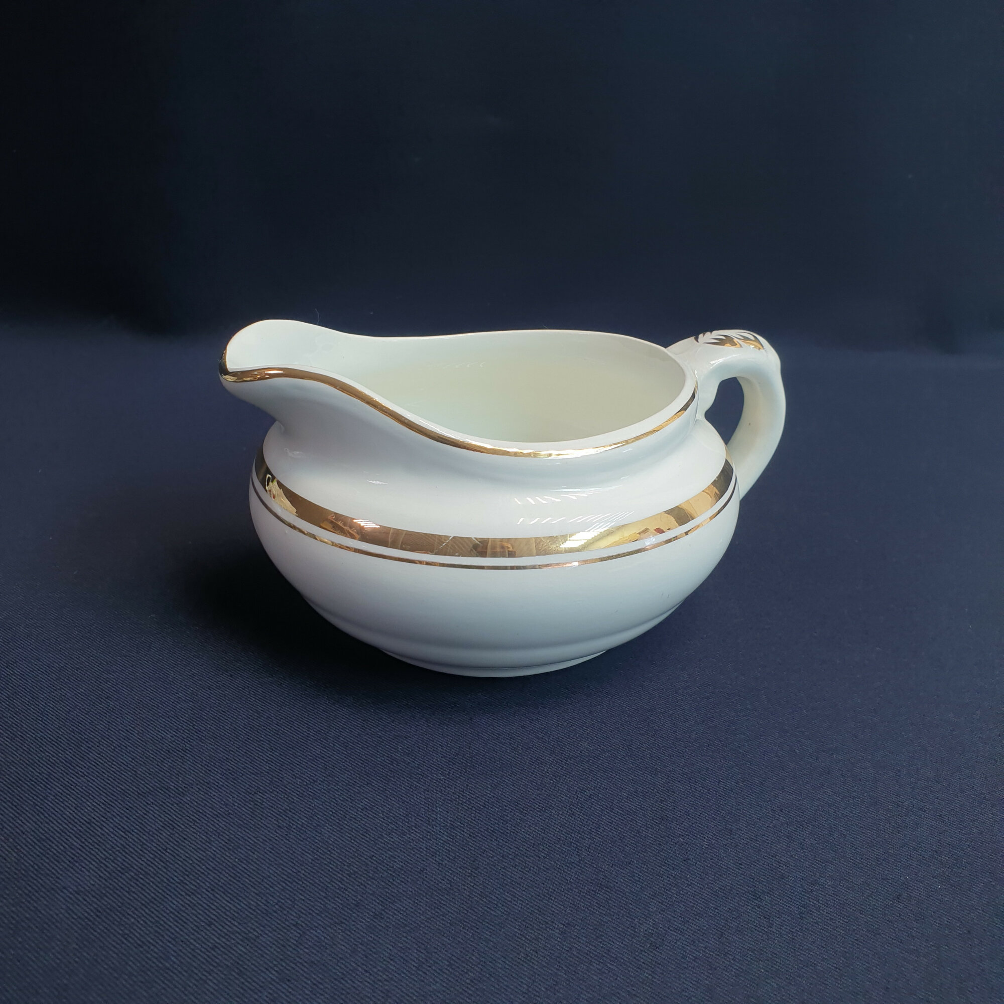 Соусник Конаково, фарфор деколь 0.4 л кракелюр, винтаж СССР