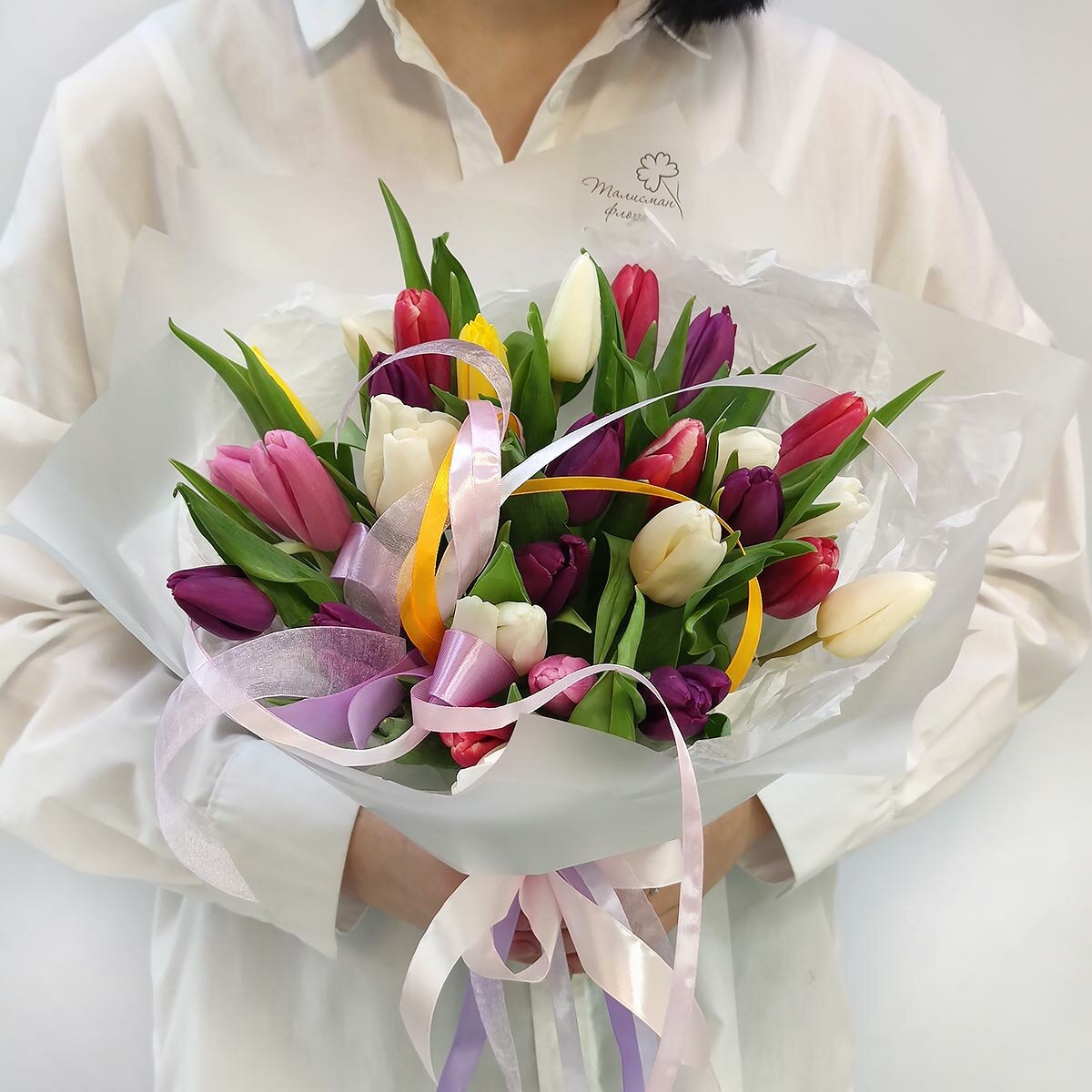 31 разноцветный тюльпан от флористического салона Талисман флора