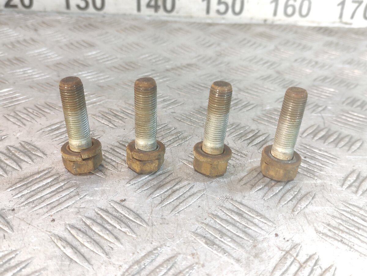 Болт крепления суппорта заднего SSANG YONG Kyron 2005 2015 4817005001