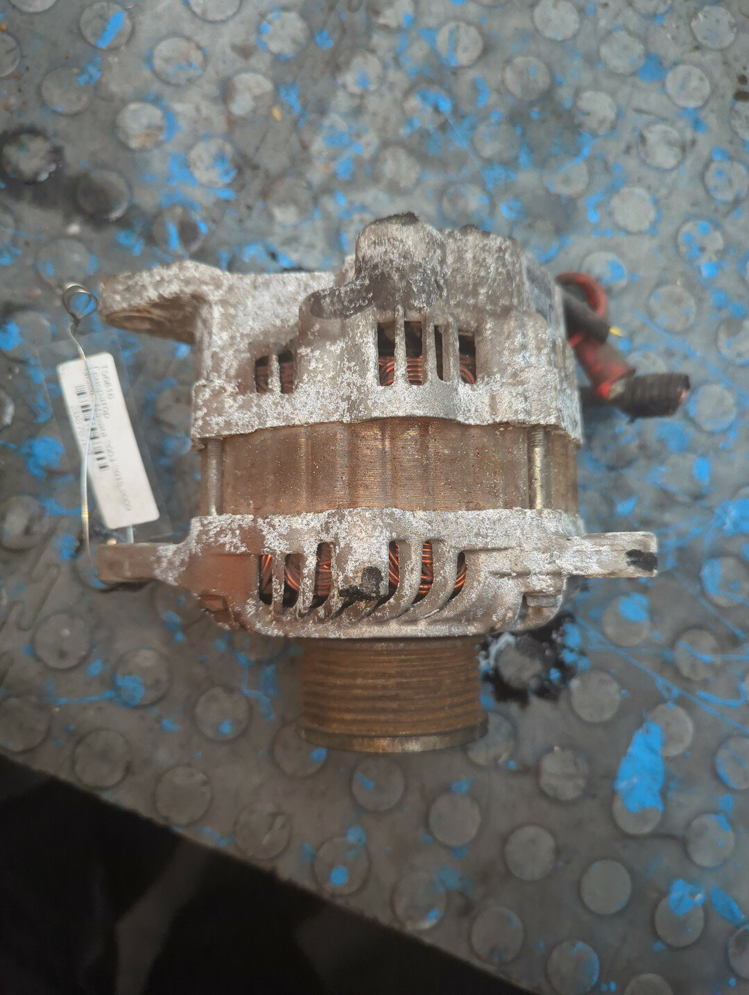 Генератор Nissan Navara Б/У