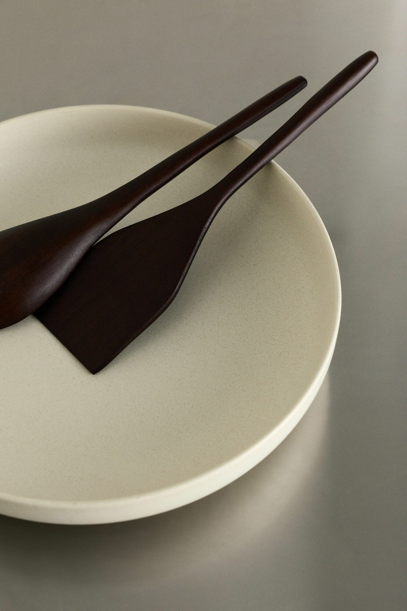 Кухонные принадлежности из мангового дерева, 2 предмета. H&M цвет Темно-коричневый 29х7,6 см