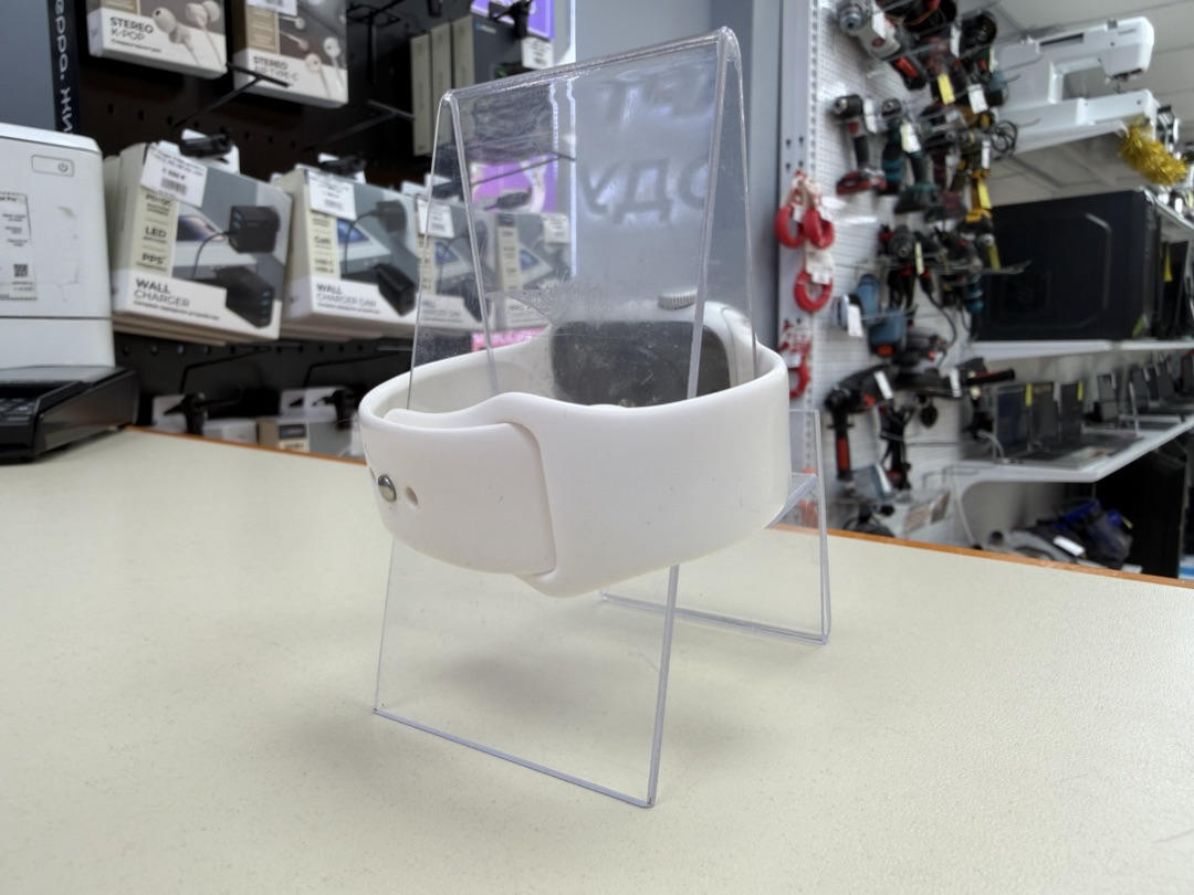 Смарт часы Apple Watch SE 2020 40 mm, Б/У, Уценка