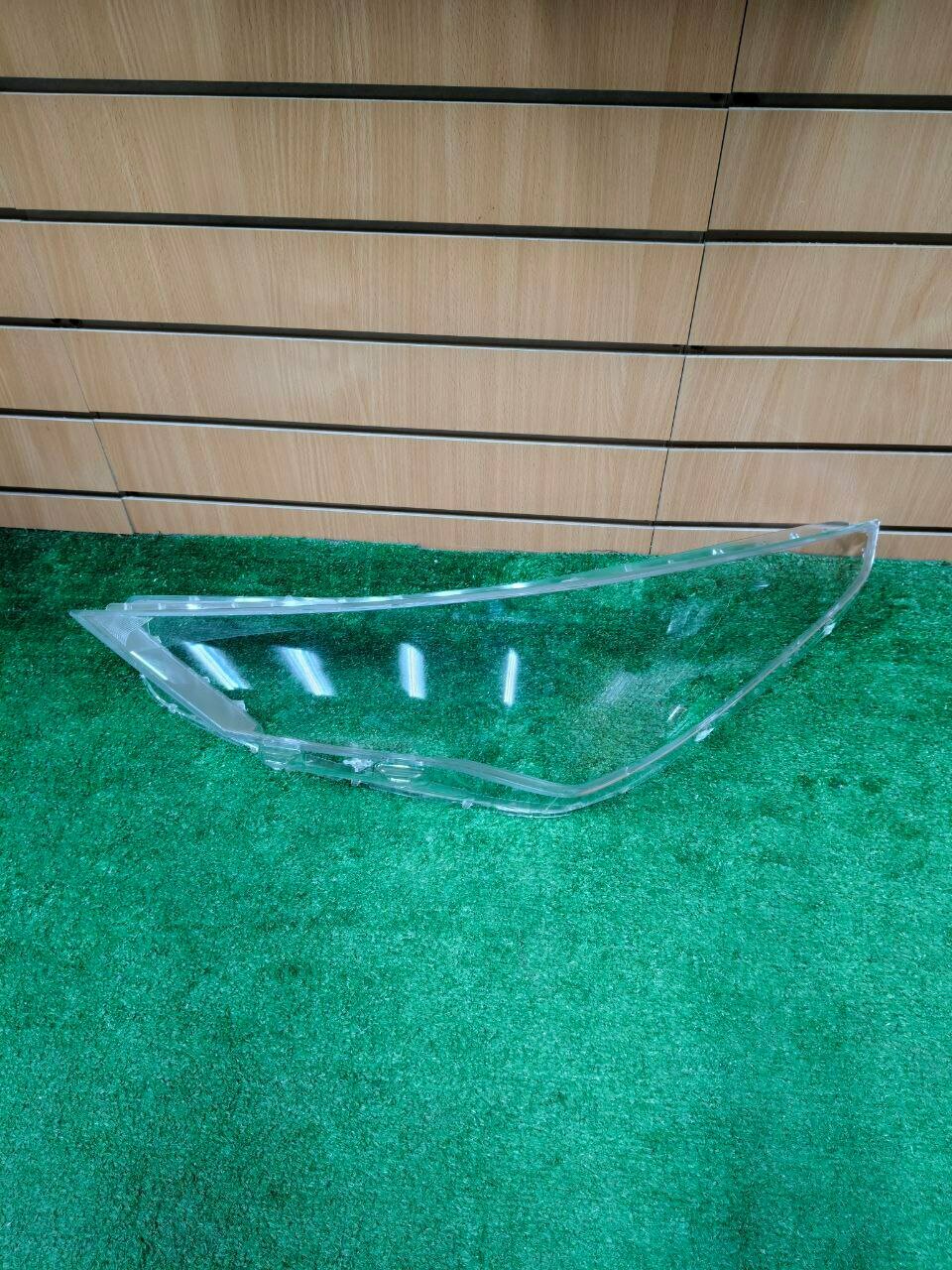 Стекло фары передней левой Hyundai Solaris 2 20-