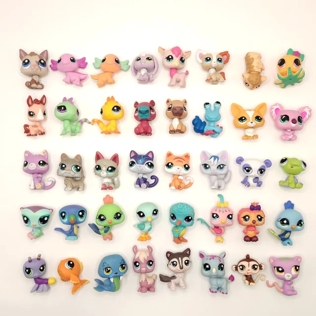 5 шт. случайных фигурок LPS Pets 5pcs random pets