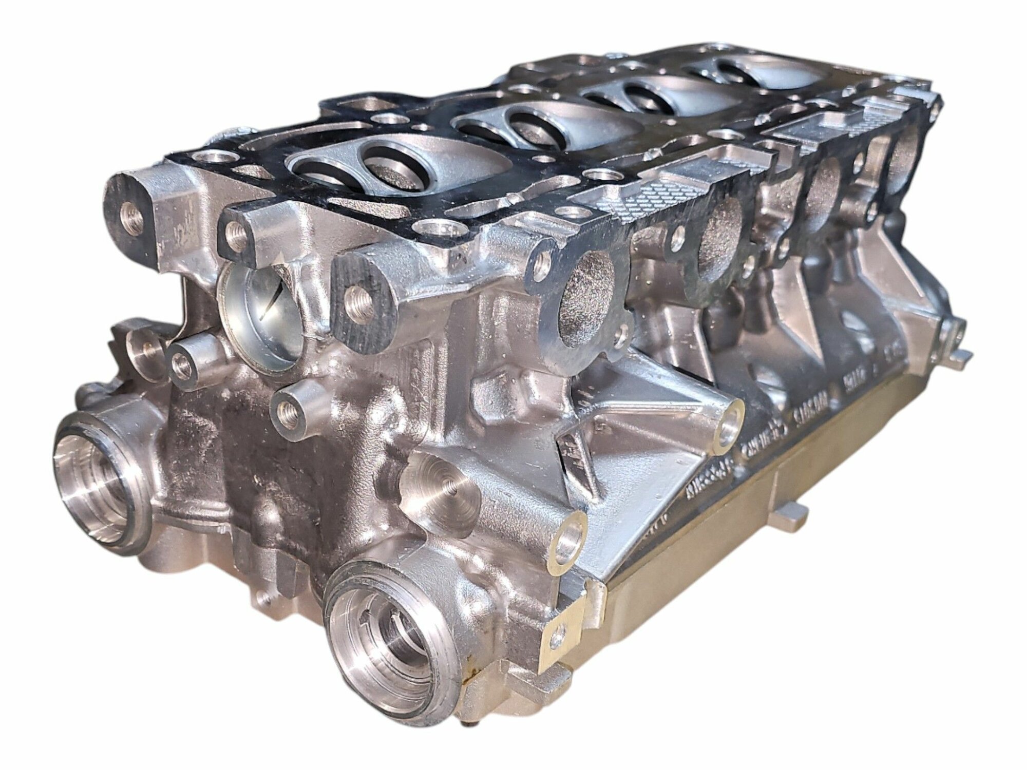 Головка блока цилиндров Vesta 16 клапанов, 21126100301100