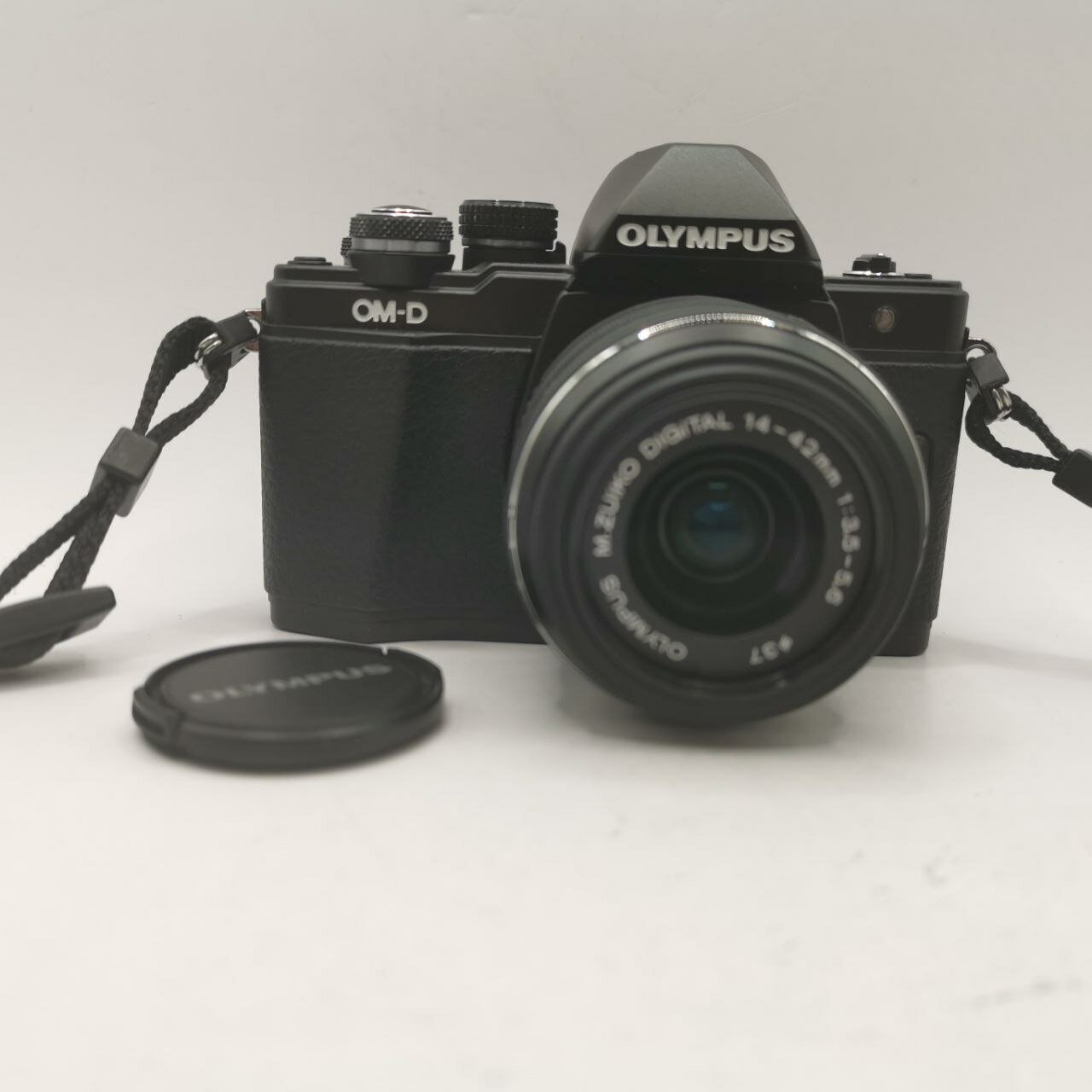 Фотоаппарат Olympus OM-D E-M10 Mark II BLACK реставрация