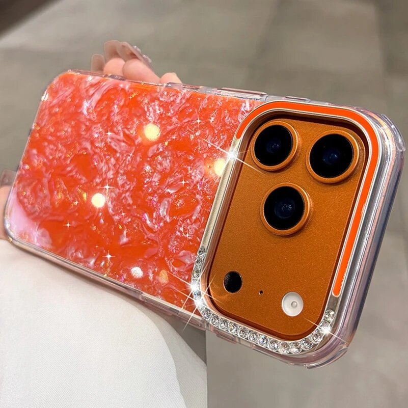 Оранжевый чехол с ракушками и бриллиантами для iPhone 17 Pro Max