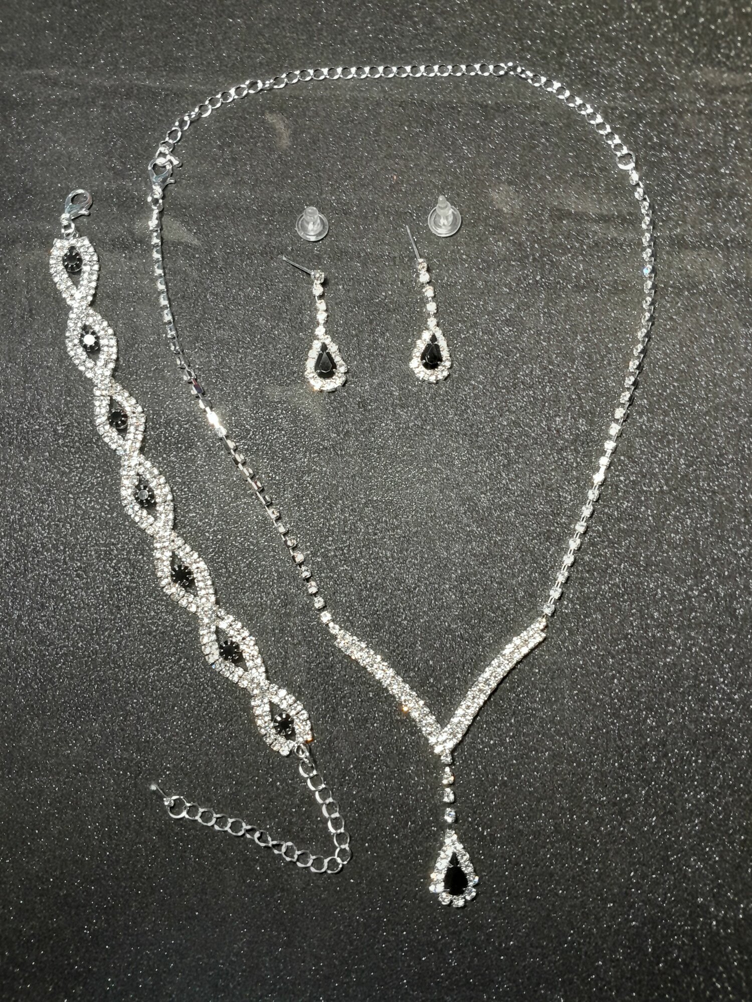 Комплект бижутерии: колье, стекло