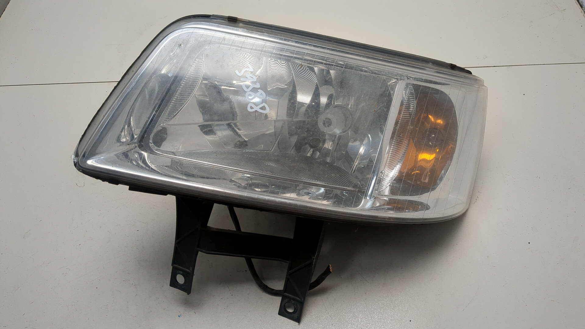 Фара (передняя) левая Volkswagen Transporter 5 Б/У