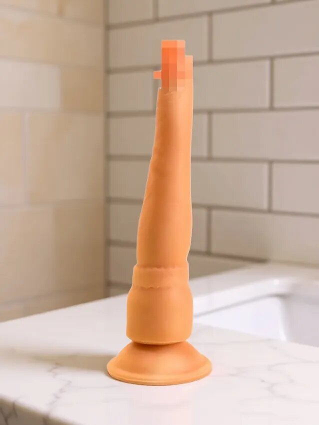 Фаллоимитатор-реалистик Love Toy на присоске, телесный, 22 см