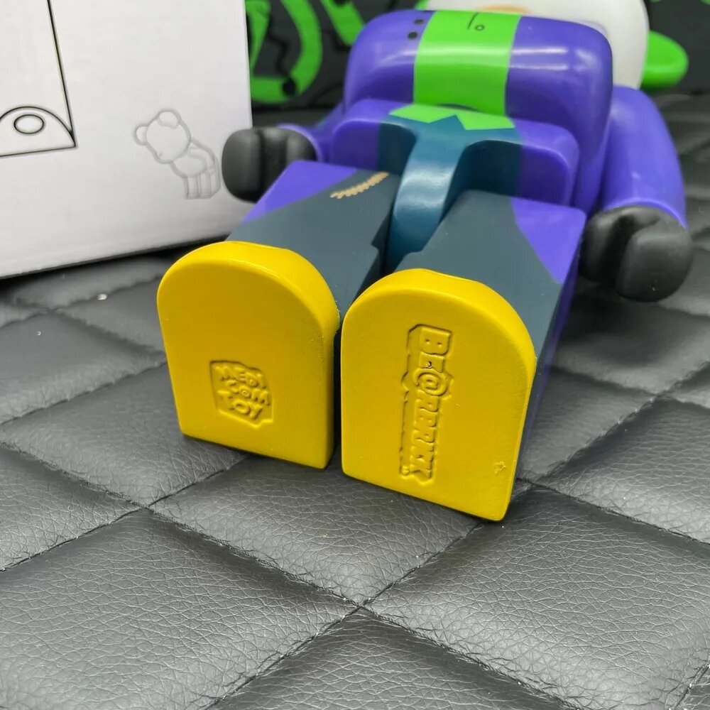 Игрушка Bearbrick Joker 28см Виниловая фигурка Джокер 28см коллекционная — фото 1