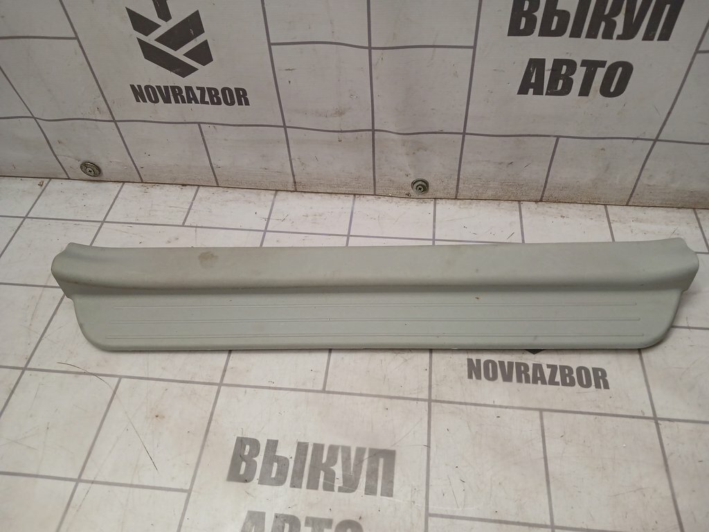 Накладка порога (внутренняя) Kia Ceed 07- 12