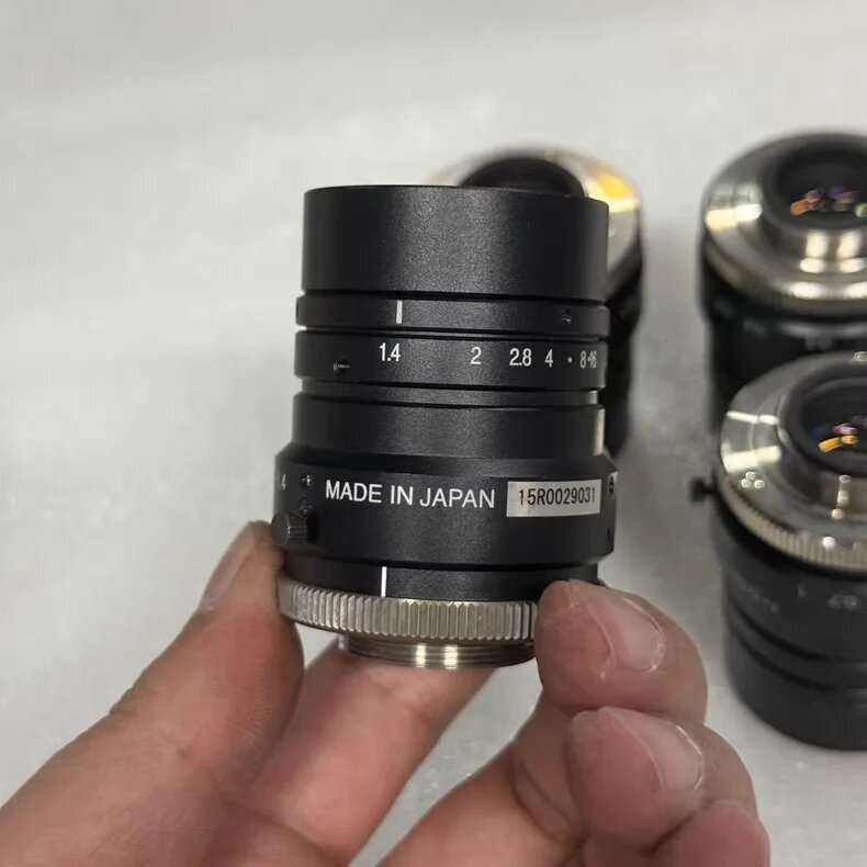Промышленный объектив KOWA LM12HC f=12.5 мм/F1.4