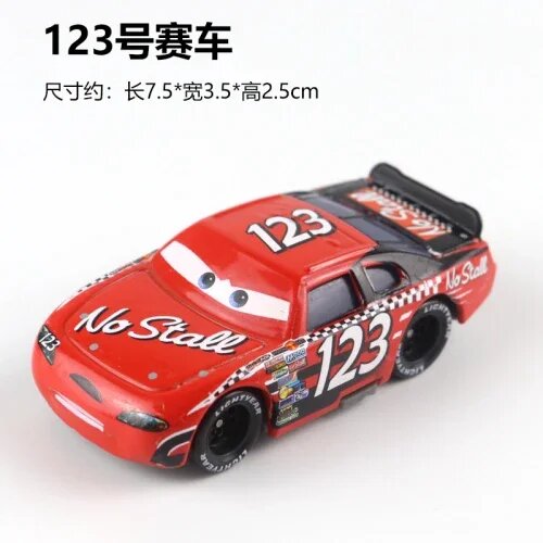 Металлические модели машин Pixar Cars: Молния МакКуин TOMICA 123