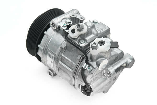 Компрессор кондиционера Mercedes-Benz C160-C230 W203, C180-C200 W204, E200 W211-212
