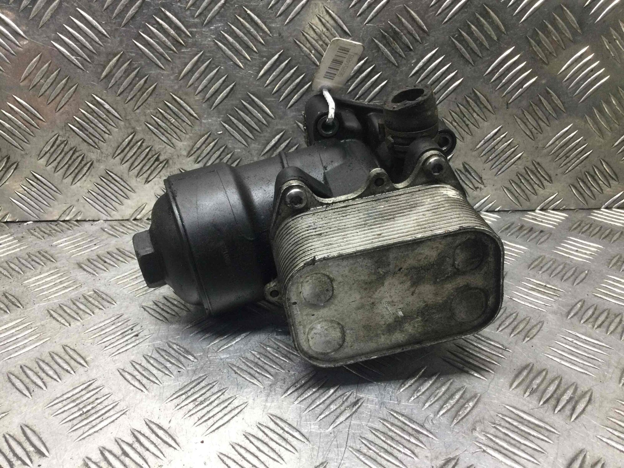 Б/У Теплообменник масляного фильтра Volkswagen Crafter 1 поколение [рестайлинг] (2011-2016) 2015 г.