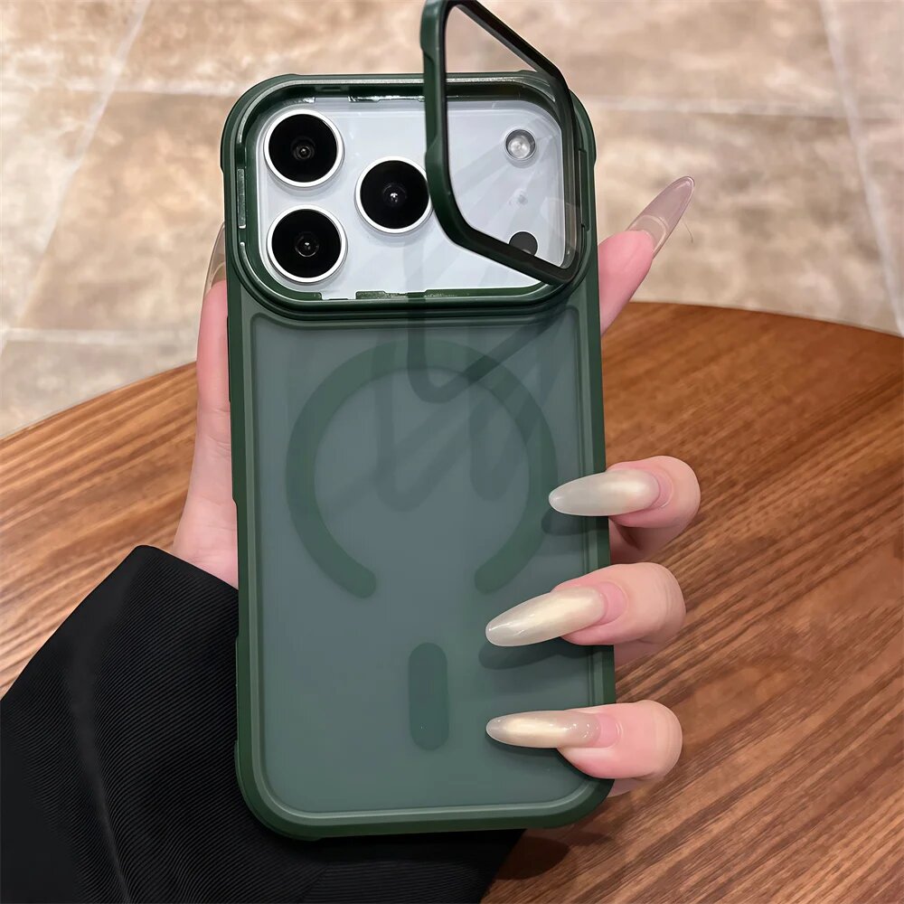 Магнитный чехол Dark Green для iPhone 17 Pro Max