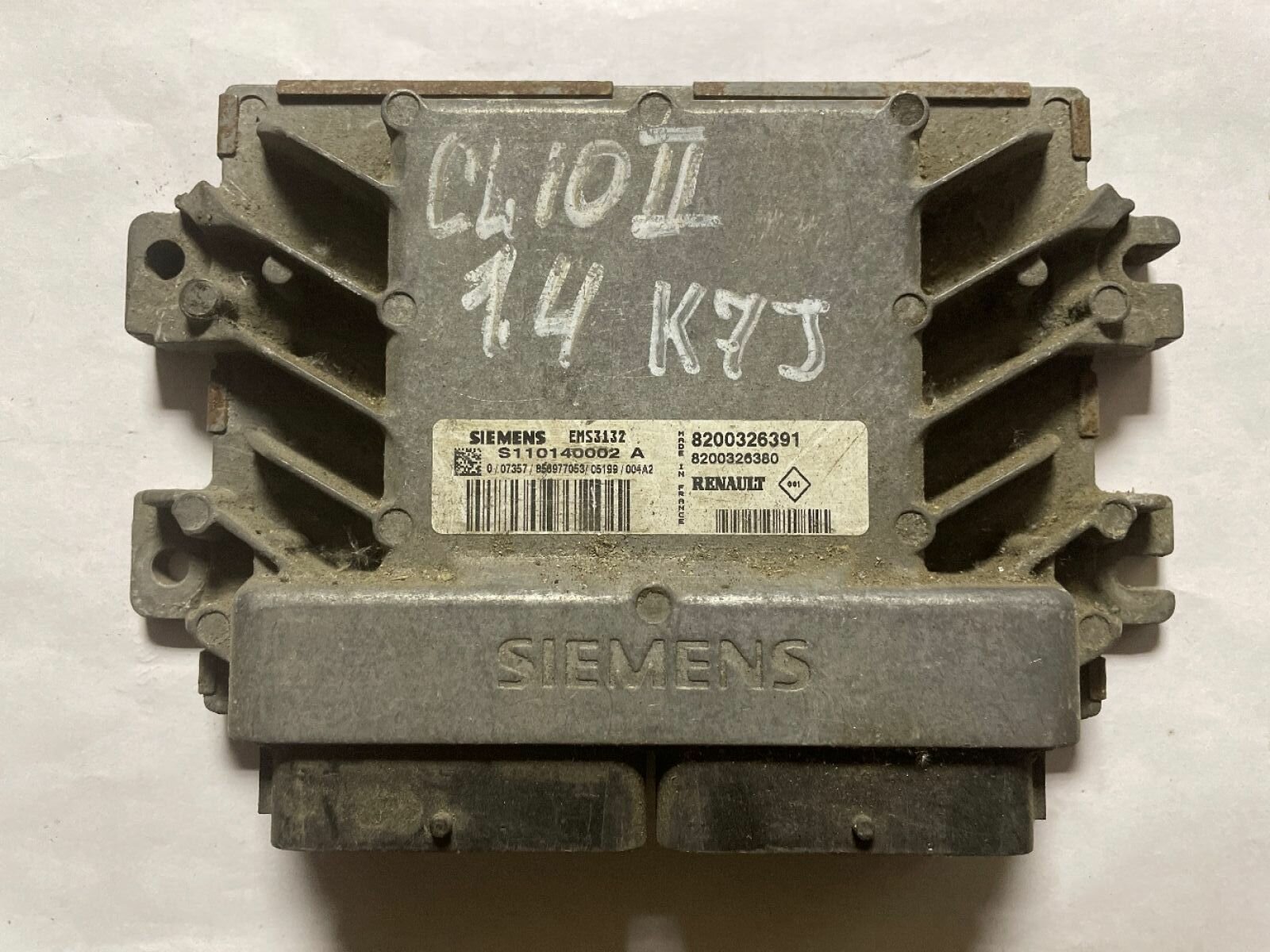 Блок управления двигателем Renault Clio 1998 S110140002A