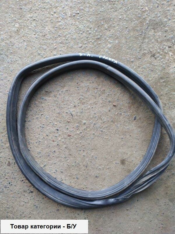 Уплотнитель двери Лада Гранта 2013 Задн. Лев. - Б/У