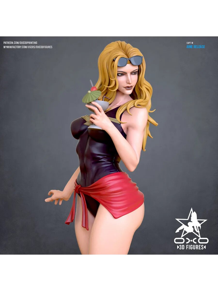 Коллекционная фигурка Captain Marvel Swimsuit Tabletop 20 см
