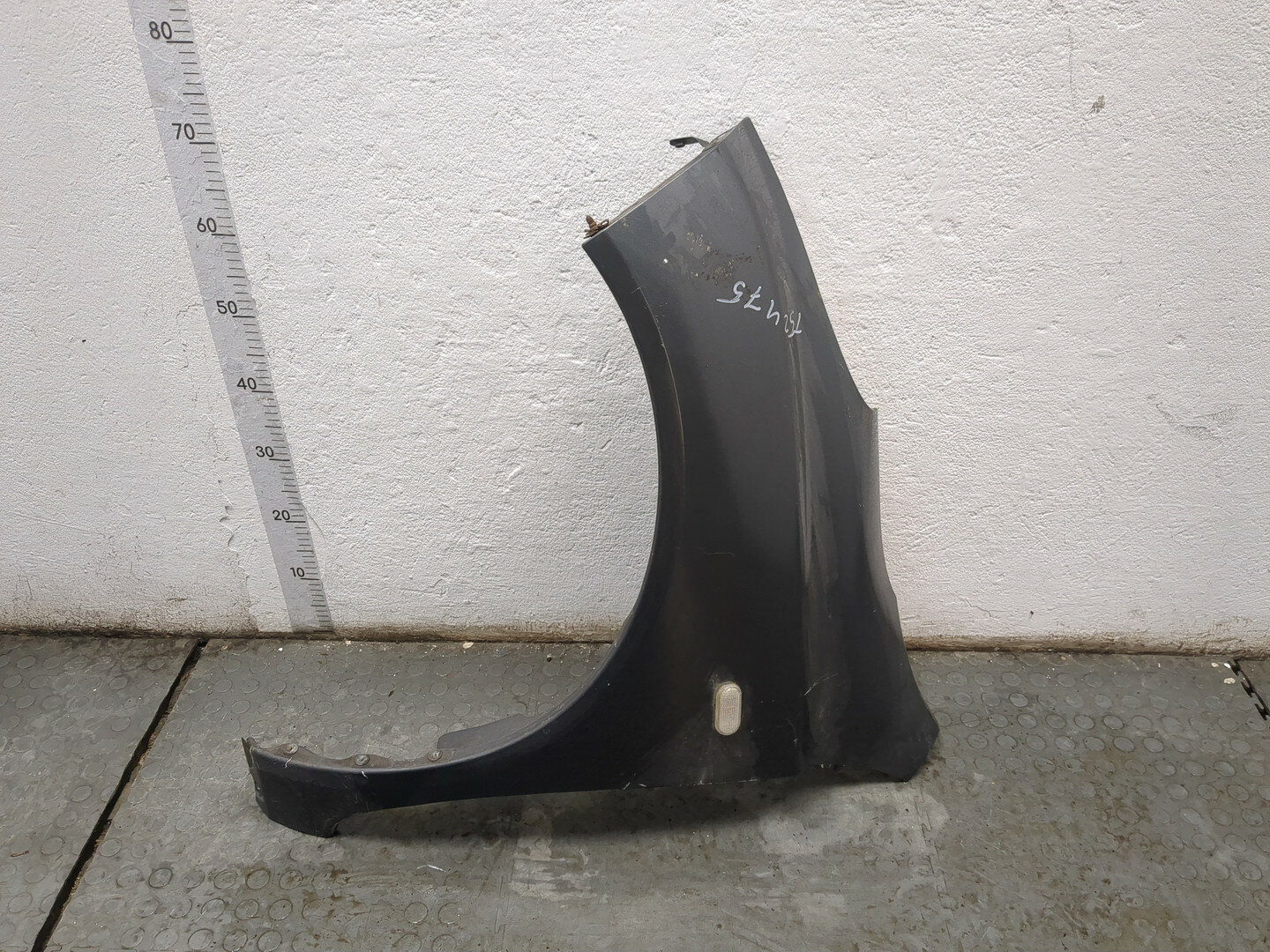 Крыло левое переднее Nissan Micra K12E Б/У