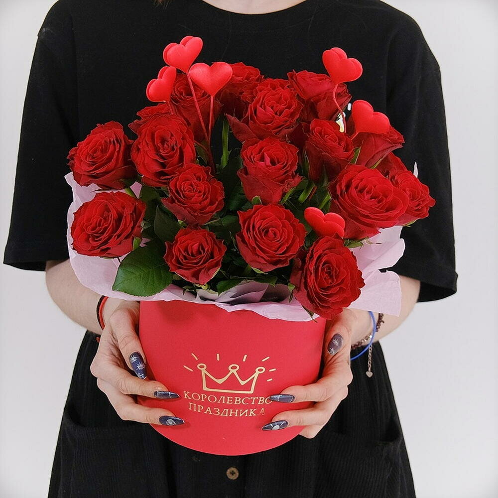 Букет живых цветов 21 красная роза в коробочке "Африканская страсть"